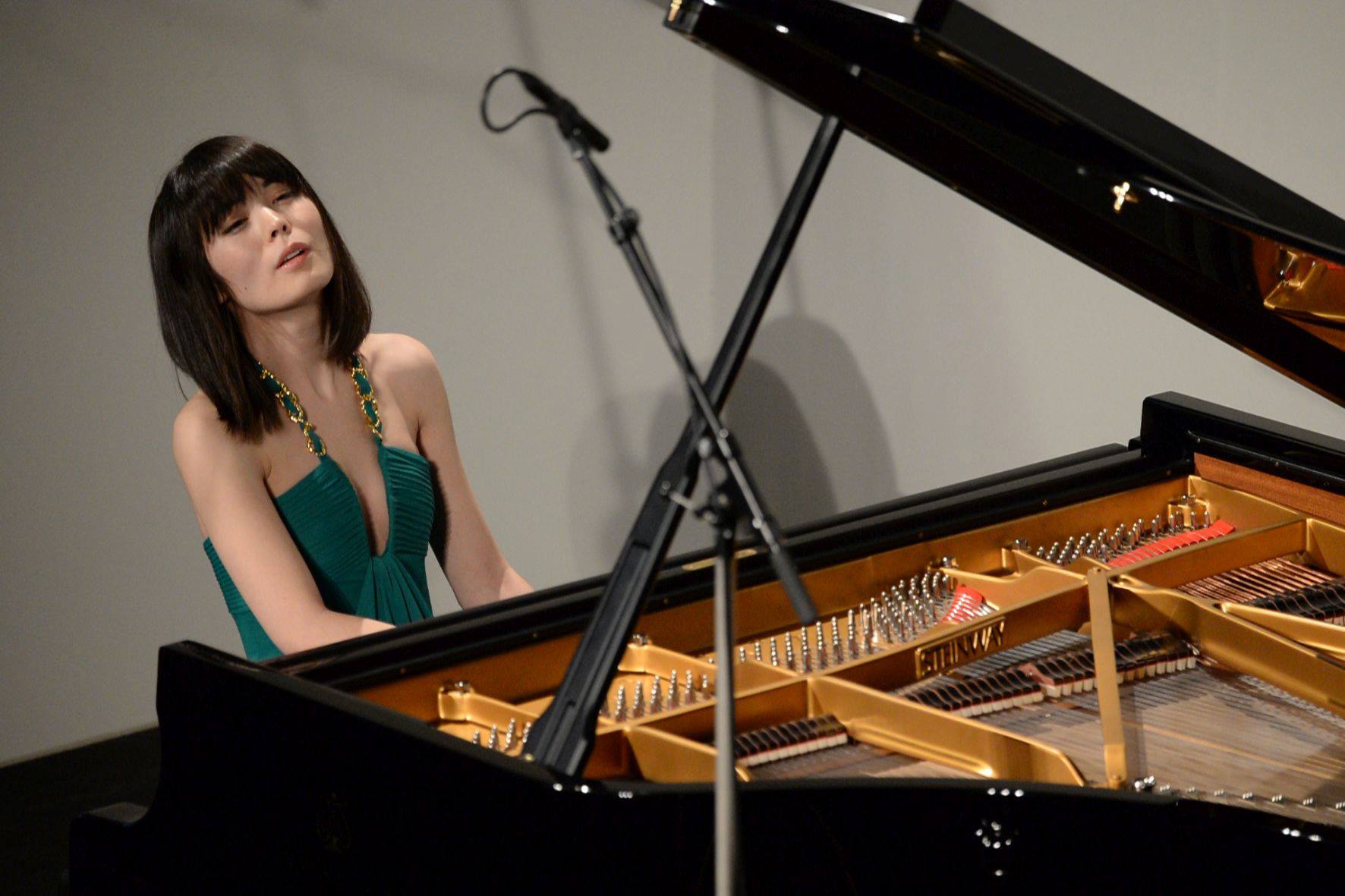 OLAFUR ARNALDS & ALICE SARA OTT : A Bold Reinvention of Chopin’s Work ...